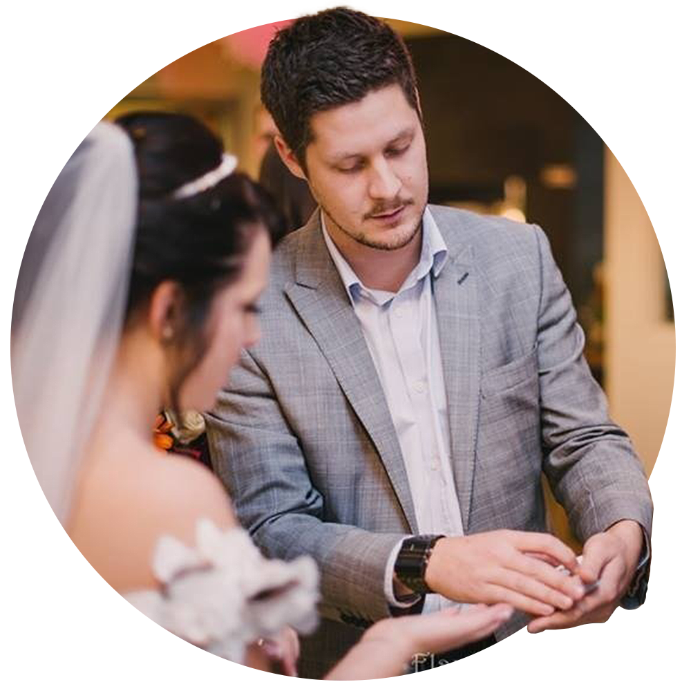 Mathew Knight | Magician Hire For Parties, Events & Weddings | UK Wide
