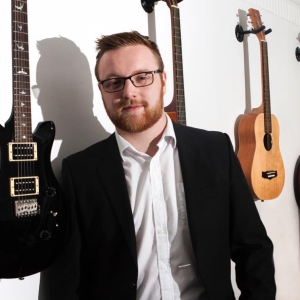Phil Nyx | Singer Guitarist East Yorkshire | Alive Network