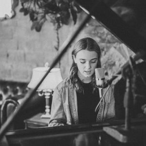 Maya James | Pianist Staffordshire | Alive Network