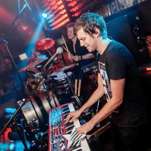 The After Party | Rock and Pop Function Band Buckinghamshire | Alive ...