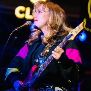 Vivienne Rose | Singer Guitarist London | Alive Network