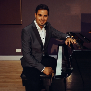 Chris Keys | Pianist West Yorkshire | Alive Network