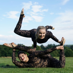 Acrobatic Duo | Contortionist Bristol | Alive Network