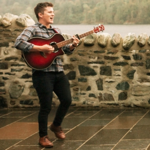 Robert W | Singer Guitarist Edinburgh | Alive Network