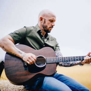 Ian Britt | Singer Guitarist Matlock, Derbyshire | Alive Network
