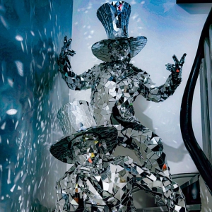 Magic Mirror Men | Walkabout Mirror People London | Alive Network