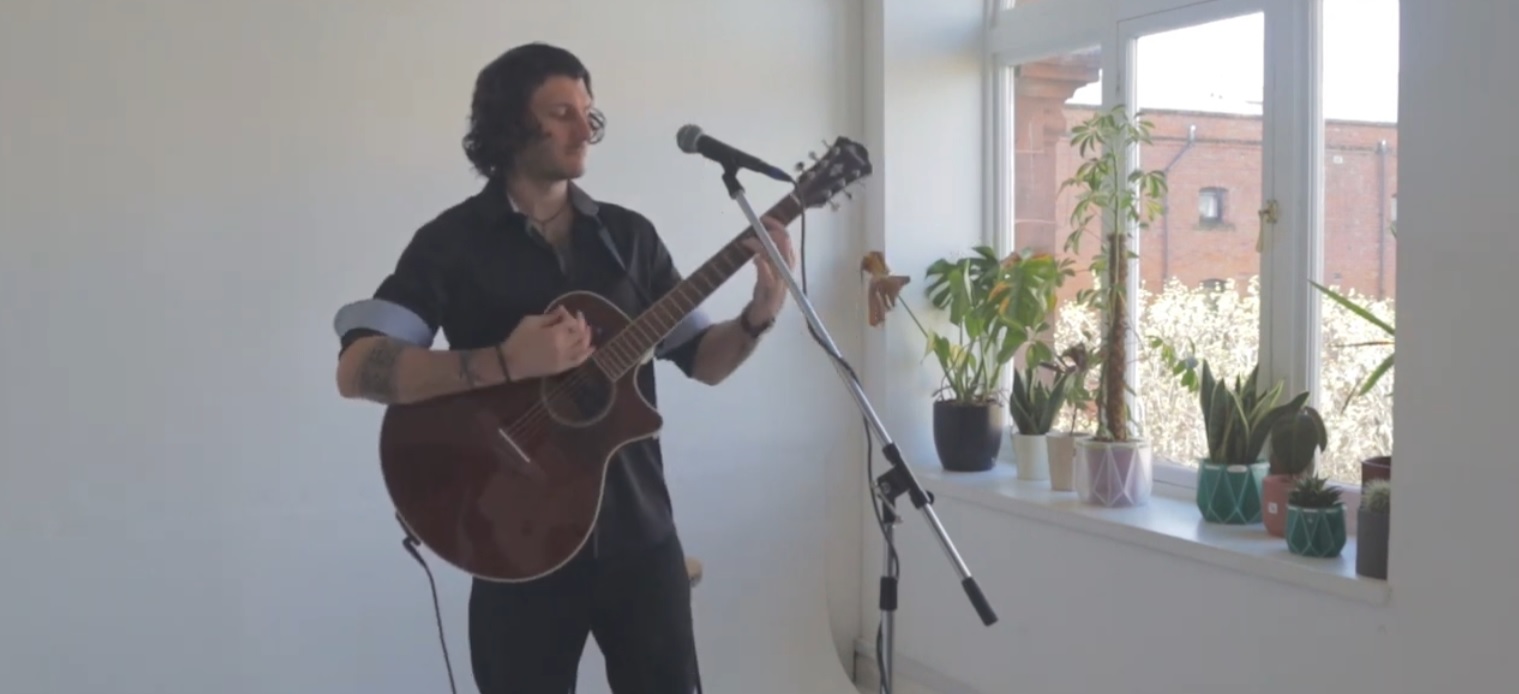 Matthew J | Singer Guitarist Edinburgh | Alive Network